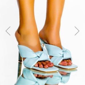 AKIRA | Shoes | Akira Chunky Sandal Heel | Poshmark